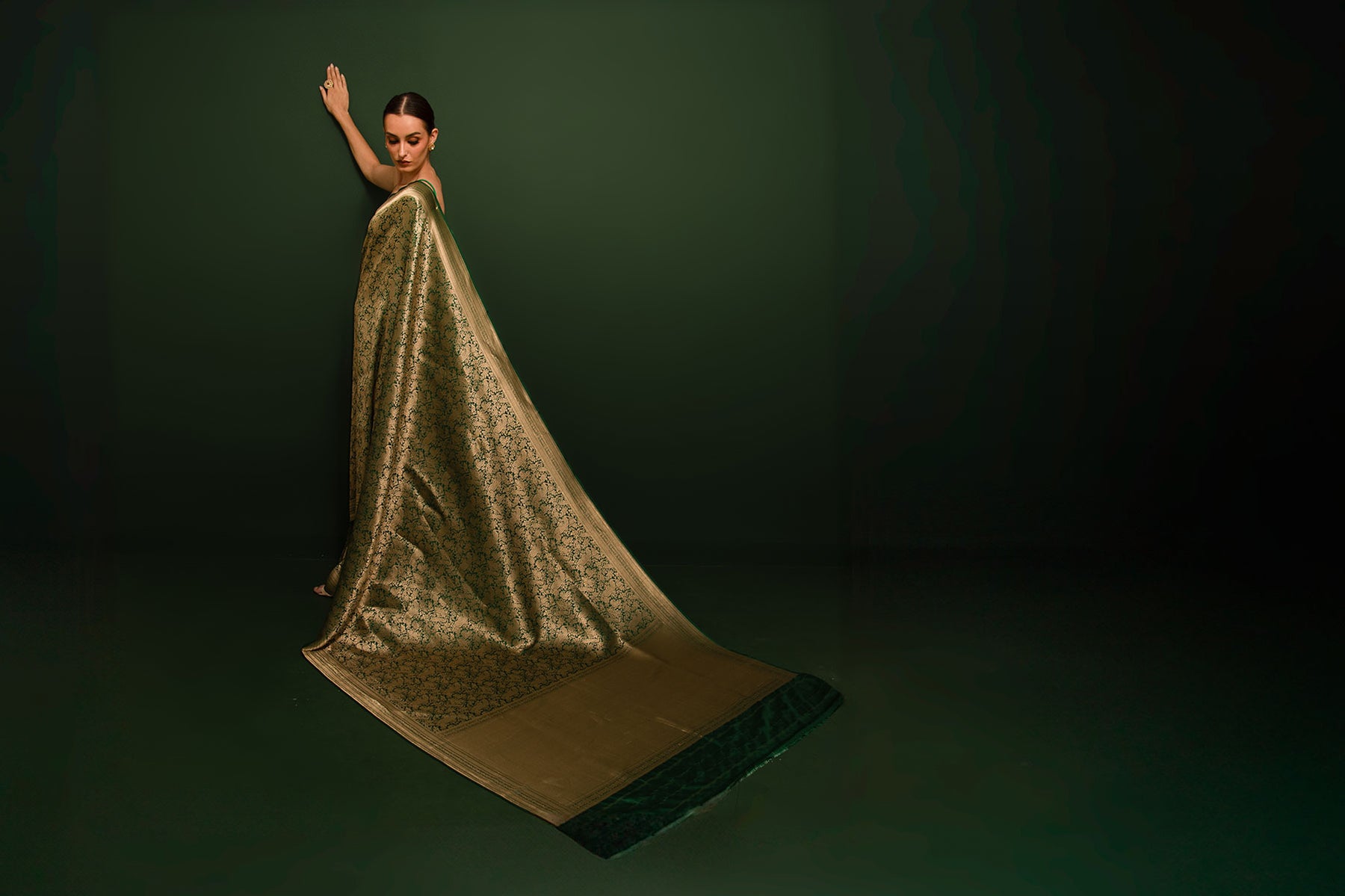 Shop Handwoven Banarasi Sarees Online - Sacred Weaves