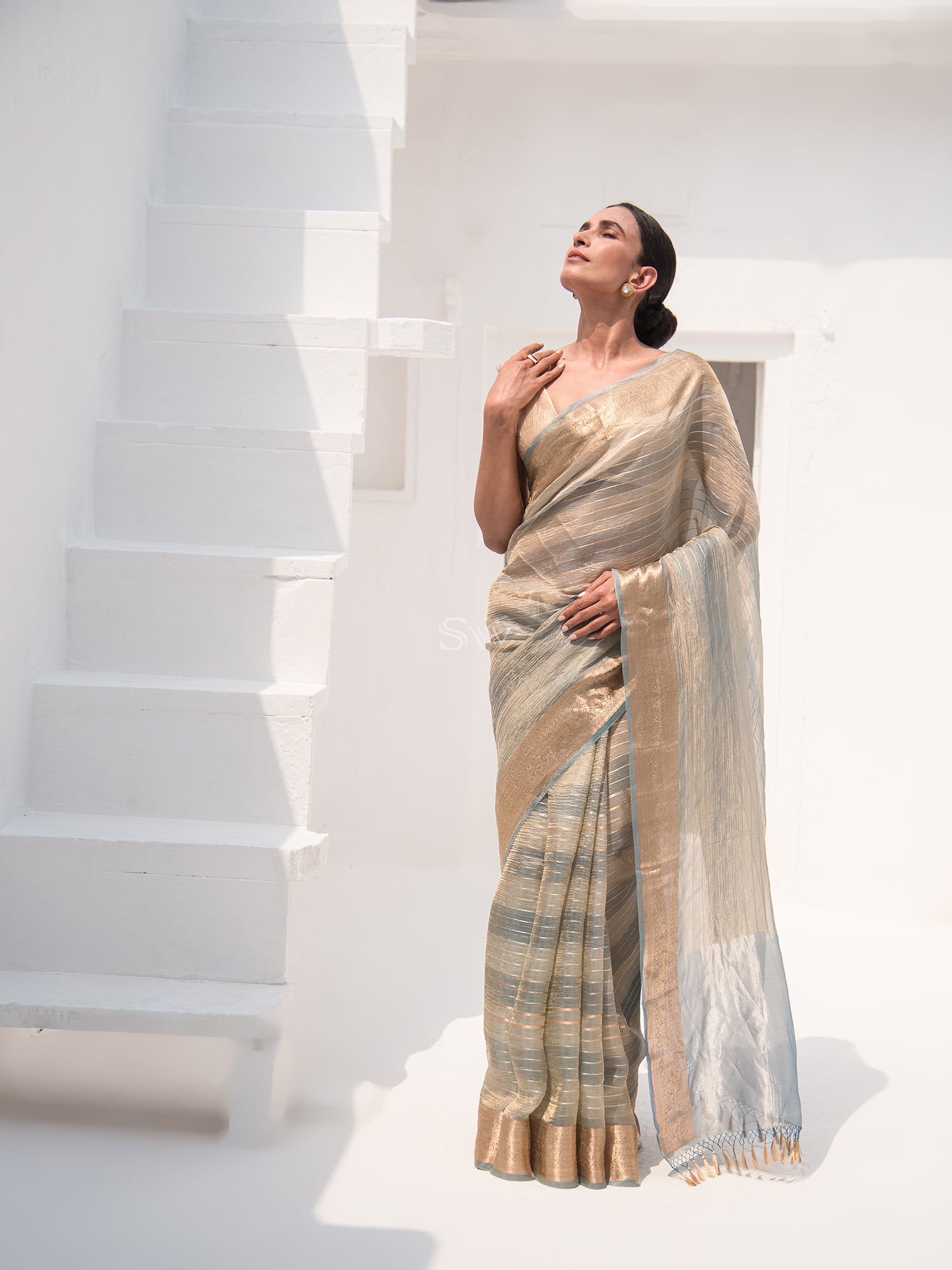 Bluish Grey Crush Tissue Rangkat Handloom Banarasi Saree - Sacred ...